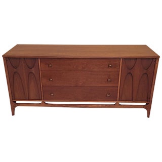 Vintage & Used Broyhill Furniture & Decor | Chairish