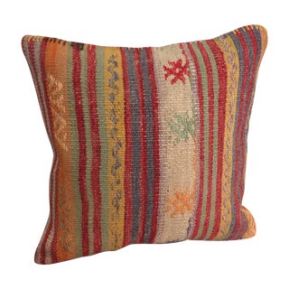 Vintage & Used Pillows | Chairish