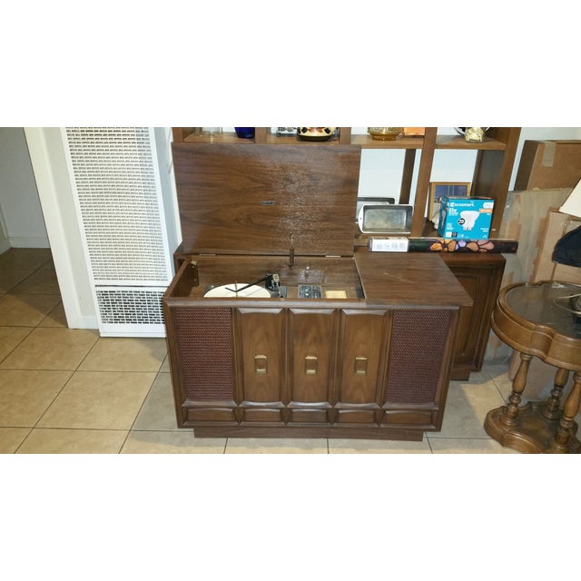 1960 Mid Century Modern Zenith Stereo Console | Chairish