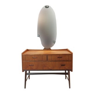 Vintage & Used Vanities | Chairish