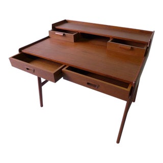 Vintage & Used Desks, Vintage Wooden Desks | Chairish